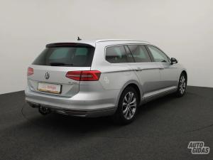 Pelēks Volkswagen Passat B8 2015 Viļņa, ar dzinēja tilpumu 1.40 L un nobraukumu 201 tūkst. km par 9999 €, foto 9 vietnē AUTOMOTO.COM.LV