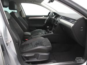 Pelēks Volkswagen Passat B8 2015 Viļņa, ar dzinēja tilpumu 1.40 L un nobraukumu 201 tūkst. km par 9999 €, foto 15 vietnē AUTOMOTO.COM.LV
