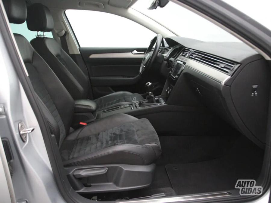 Pelēks Volkswagen Passat B8 2015 Viļņa, ar dzinēja tilpumu 1.40 L un nobraukumu 201 tūkst. km par 9999 €, foto 15 vietnē AUTOMOTO.COM.LV