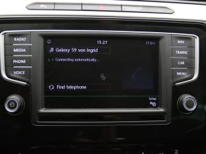 Pelēks Volkswagen Passat B8 2015 Viļņa, ar dzinēja tilpumu 1.40 L un nobraukumu 201 tūkst. km par 9999 €, foto 24 vietnē AUTOMOTO.COM.LV
