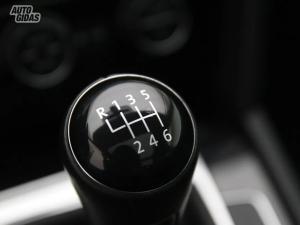 Pelēks Volkswagen Passat B8 2015 Viļņa, ar dzinēja tilpumu 1.40 L un nobraukumu 201 tūkst. km par 9999 €, foto 34 vietnē AUTOMOTO.COM.LV