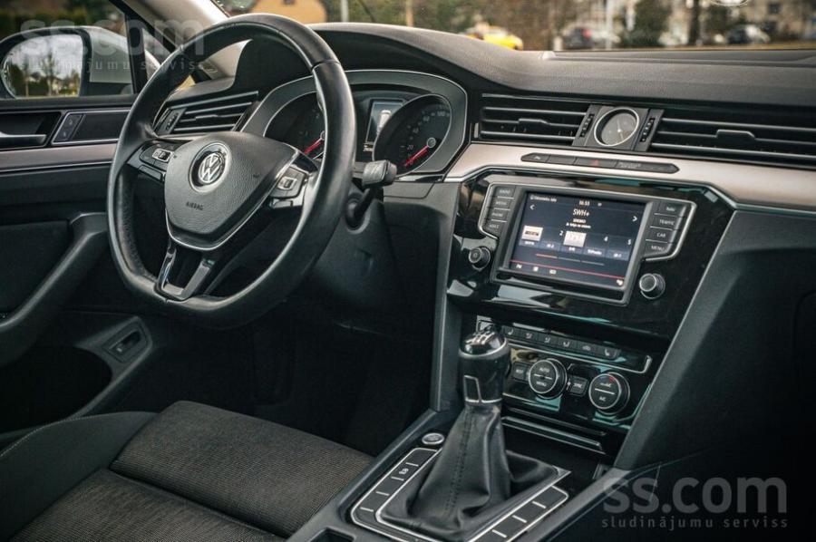 Pelēks Volkswagen Passat B8 2015 Rīga, ar dzinēja tilpumu 2.00 L un nobraukumu 296 tūkst. km par 7590 €, foto 8 vietnē AUTOMOTO.COM.LV