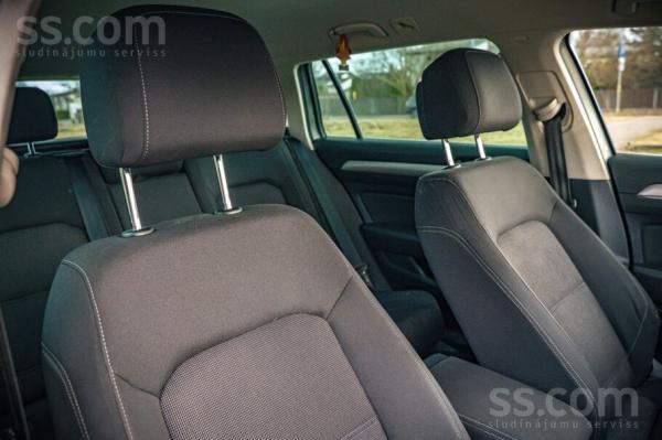 Grey Volkswagen Passat B8 2015 in Riga, with an engine capacity of 2.00 L and mileage of 296 thousand km for 7590 €, photo 8 on AUTOMOTO.COM.LV