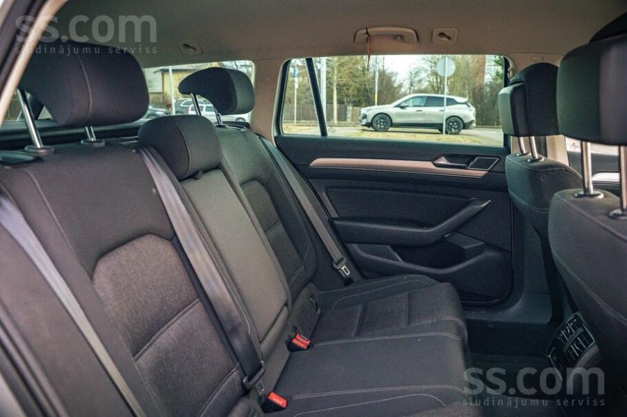 Pelēks Volkswagen Passat B8 2015 Rīga, ar dzinēja tilpumu 2.00 L un nobraukumu 296 tūkst. km par 7590 €, foto 14 vietnē AUTOMOTO.COM.LV