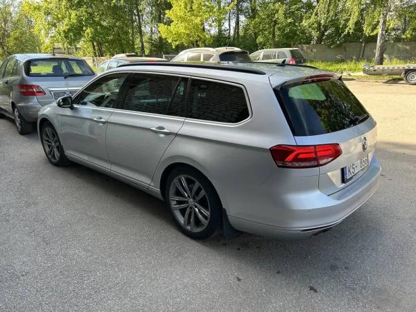 Grey Volkswagen Passat B8 2015 in Limbazi, with an engine capacity of 2.00 L and mileage of 268 thousand km for 9250 €, photo 4 on AUTOMOTO.COM.LV