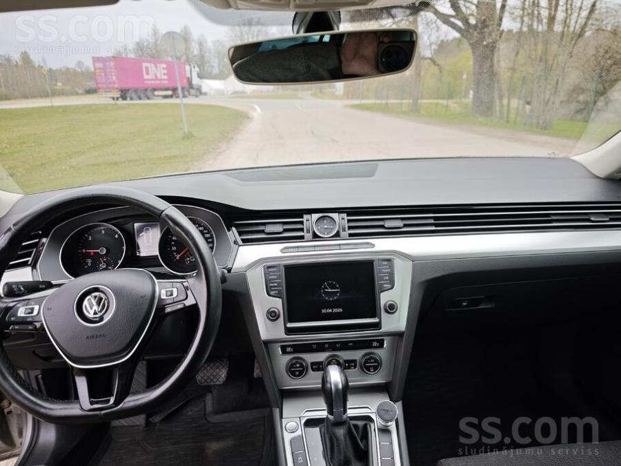 Pelēks Volkswagen Passat B8 2015 Cēsis, ar dzinēja tilpumu 2.00 L un nobraukumu 460 tūkst. km par 3800 €, foto 11 vietnē AUTOMOTO.COM.LV