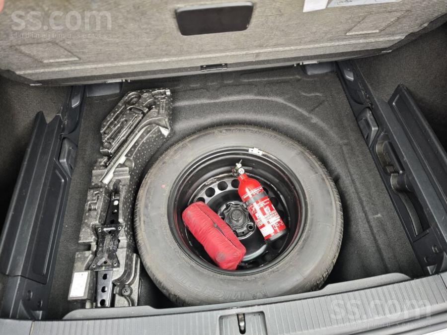Pelēks Volkswagen Passat B8 2015 Cēsis, ar dzinēja tilpumu 2.00 L un nobraukumu 460 tūkst. km par 3800 €, foto 16 vietnē AUTOMOTO.COM.LV