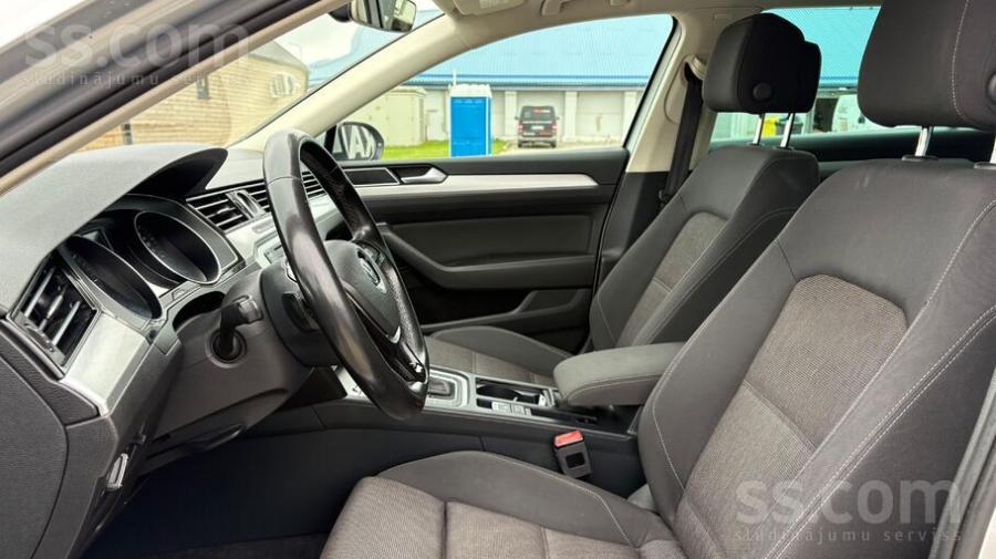 Pelēks Volkswagen Passat B8 2015 Liepāja, ar dzinēja tilpumu 2.00 L un nobraukumu 259 tūkst. km par 8850 €, foto 10 vietnē AUTOMOTO.COM.LV