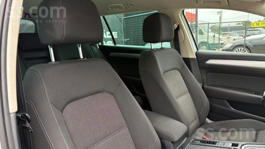 Pelēks Volkswagen Passat B8 2015 Liepāja, ar dzinēja tilpumu 2.00 L un nobraukumu 259 tūkst. km par 8850 €, foto 20 vietnē AUTOMOTO.COM.LV