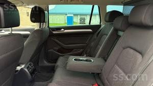 Pelēks Volkswagen Passat B8 2015 Liepāja, ar dzinēja tilpumu 2.00 L un nobraukumu 259 tūkst. km par 8850 €, foto 21 vietnē AUTOMOTO.COM.LV