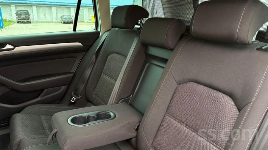 Pelēks Volkswagen Passat B8 2015 Liepāja, ar dzinēja tilpumu 2.00 L un nobraukumu 259 tūkst. km par 8850 €, foto 22 vietnē AUTOMOTO.COM.LV