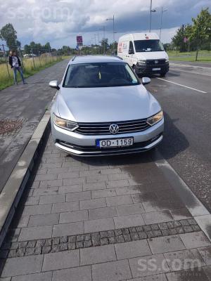 Grey Volkswagen Passat B8 2015 in Riga, with an engine capacity of 1.60 L and mileage of 420 thousand km for 6400 €, photo 3 on AUTOMOTO.COM.LV