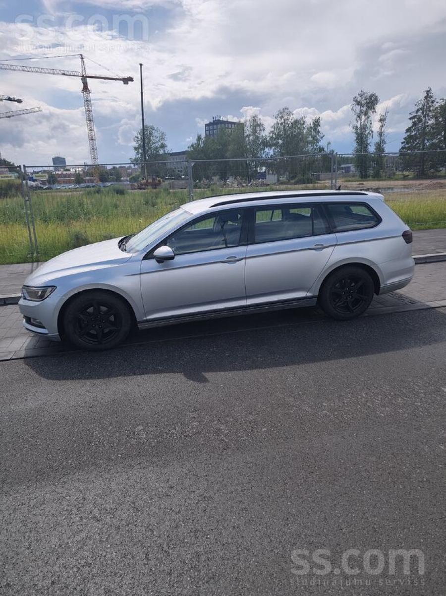 Grey Volkswagen Passat B8 2015 in Riga, with an engine capacity of 1.60 L and mileage of 420 thousand km for 6400 €, photo 4 on AUTOMOTO.COM.LV