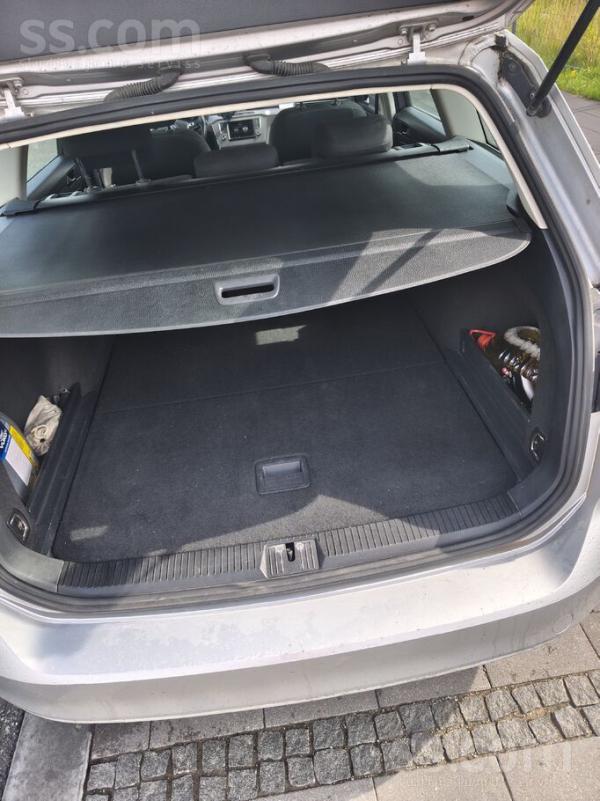 Pelēks Volkswagen Passat B8 2015 Rīga, ar dzinēja tilpumu 1.60 L un nobraukumu 420 tūkst. km par 6400 €, foto 6 vietnē AUTOMOTO.COM.LV