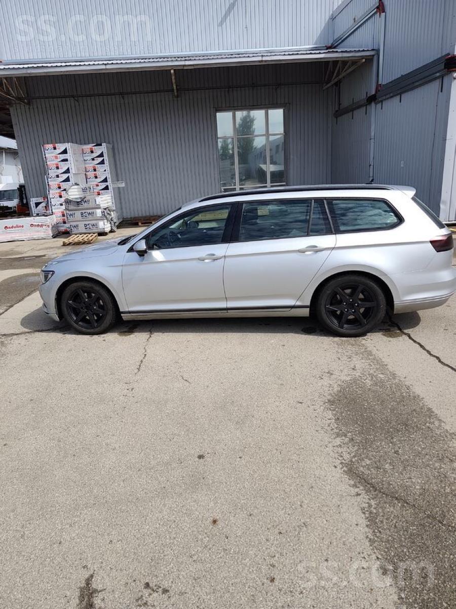 Grey Volkswagen Passat B8 2015 in Riga, with an engine capacity of 1.60 L and mileage of 420 thousand km for 6400 €, photo 11 on AUTOMOTO.COM.LV