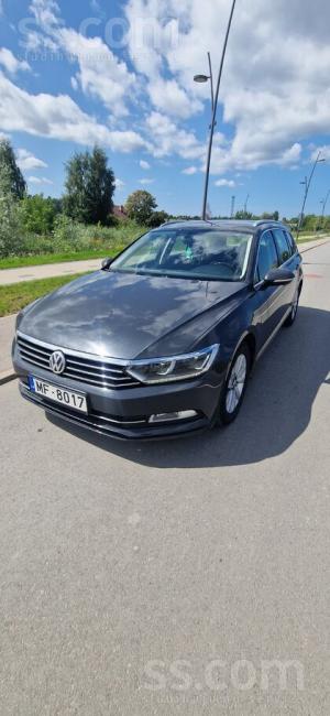 Pelēks Volkswagen Passat B8 2015 Rīga, ar dzinēja tilpumu 2.00 L un nobraukumu 347 tūkst. km par 6200 €, foto  vietnē AUTOMOTO.COM.LV