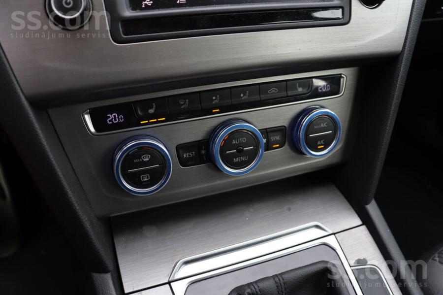 Grey Volkswagen Passat B8 2015 in Riga, with an engine capacity of 1.60 L and mileage of 0 thousand km for 5990 €, photo 16 on AUTOMOTO.COM.LV