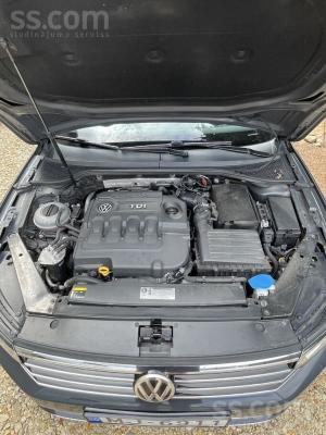 Grey Volkswagen Passat B8 2015 in Riga, with an engine capacity of 2.00 L and mileage of 325 thousand km for 8250 €, photo 5 on AUTOMOTO.COM.LV