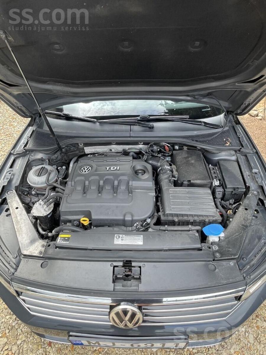 Grey Volkswagen Passat B8 2015 in Riga, with an engine capacity of 2.00 L and mileage of 325 thousand km for 8250 €, photo 5 on AUTOMOTO.COM.LV