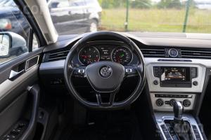 Серый Фольксваген Пассат Б8 2015 в Рига, объемом двигателя 1.60 л и пробегом 348 тыс. км за 11790 €, фото 16 на AUTOMOTO.COM.LV