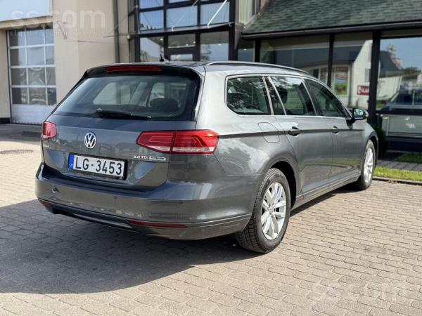 Grey Volkswagen Passat B8 2015 in Tukums, with an engine capacity of 2.00 L and mileage of 374 thousand km for 5900 €, photo 4 on AUTOMOTO.COM.LV