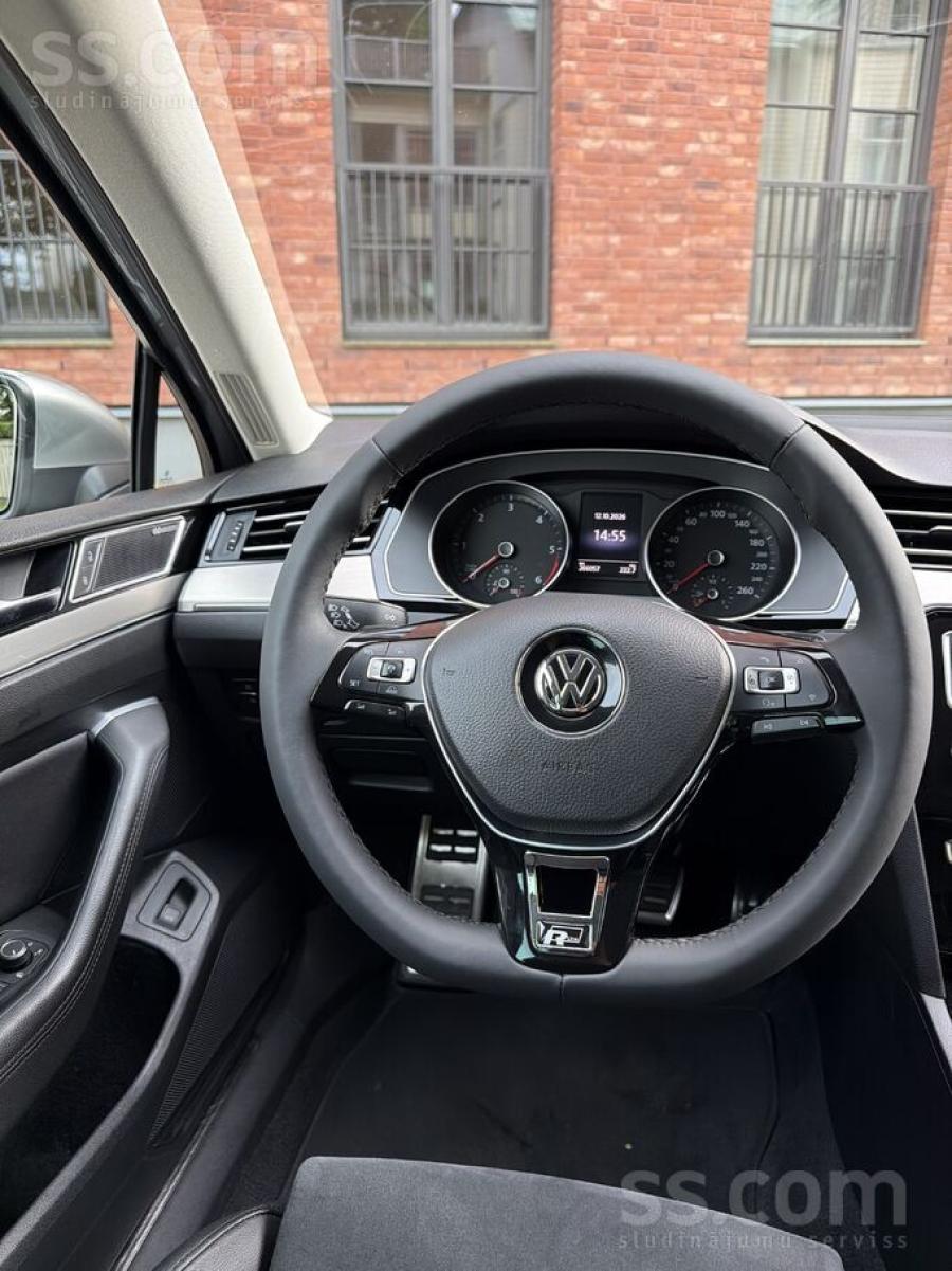 Pelēks Volkswagen Passat B8 2015 Rīga, ar dzinēja tilpumu 2.00 L un nobraukumu 266 tūkst. km par 9200 €, foto 18 vietnē AUTOMOTO.COM.LV