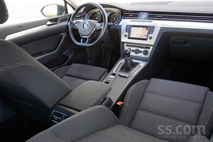 Grey Volkswagen Passat B8 2016 in Riga, with an engine capacity of 2.00 L and mileage of 233 thousand km for 9300 €, photo 17 on AUTOMOTO.COM.LV