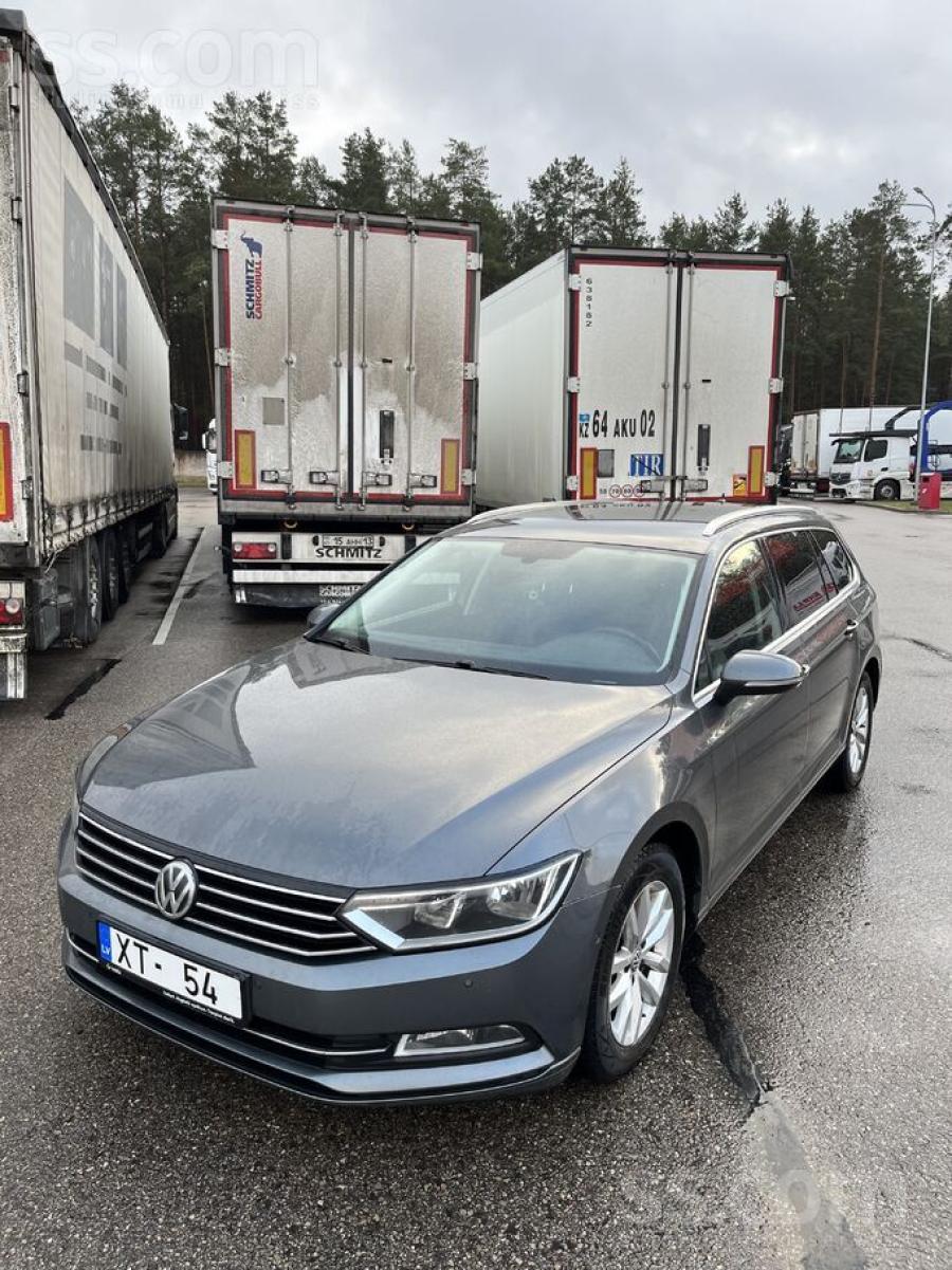Pelēks Volkswagen Passat B8 2016 Daugavpils, ar dzinēja tilpumu 2.00 L un nobraukumu 277 tūkst. km par 10350 €, foto 1 vietnē AUTOMOTO.COM.LV