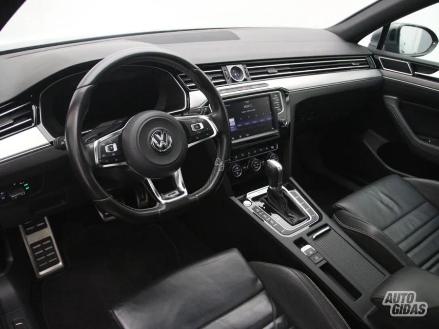Pelēks Volkswagen Passat B8 2016 Viļņa, ar dzinēja tilpumu 2.00 L un nobraukumu 203 tūkst. km par 14199 €, foto 16 vietnē AUTOMOTO.COM.LV