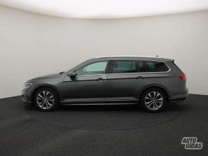 Grey Volkswagen Passat B8 2016 in Vilnius, with an engine capacity of 2.00 L and mileage of 203 thousand km for 14199 €, photo 6 on AUTOMOTO.COM.LV