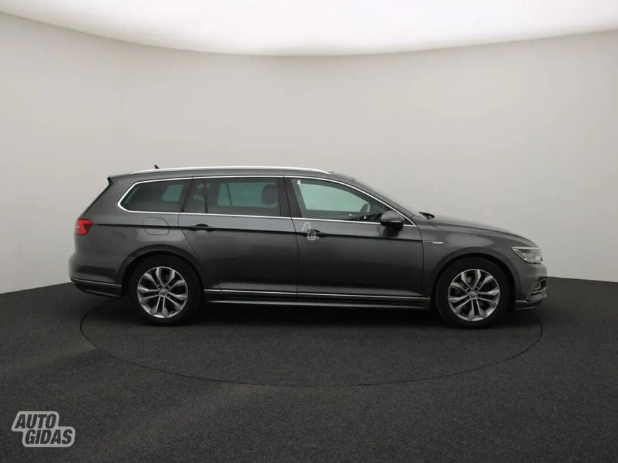 Grey Volkswagen Passat B8 2016 in Vilnius, with an engine capacity of 2.00 L and mileage of 203 thousand km for 14199 €, photo 9 on AUTOMOTO.COM.LV