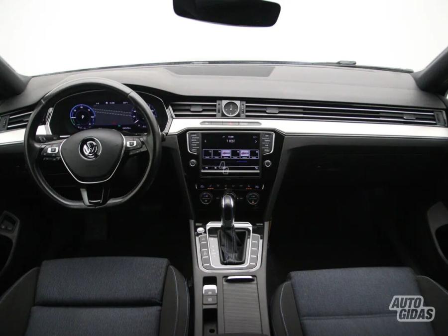 Серый Фольксваген Пассат Б8 2016 в Вильнюс, объемом двигателя 1.40 л и пробегом 225 тыс. км за 11399 €, фото 3 на AUTOMOTO.COM.LV