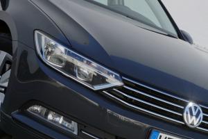 Pelēks Volkswagen Passat B8 2016 Rīga, ar dzinēja tilpumu 2.00 L un nobraukumu 233 tūkst. km par 10800 €, foto  vietnē AUTOMOTO.COM.LV