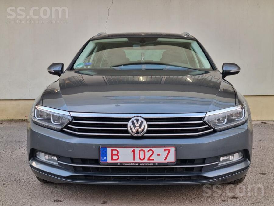 Pelēks Volkswagen Passat B8 2016 Ogre, ar dzinēja tilpumu 2.00 L un nobraukumu 238 tūkst. km par 9450 €, foto 3 vietnē AUTOMOTO.COM.LV