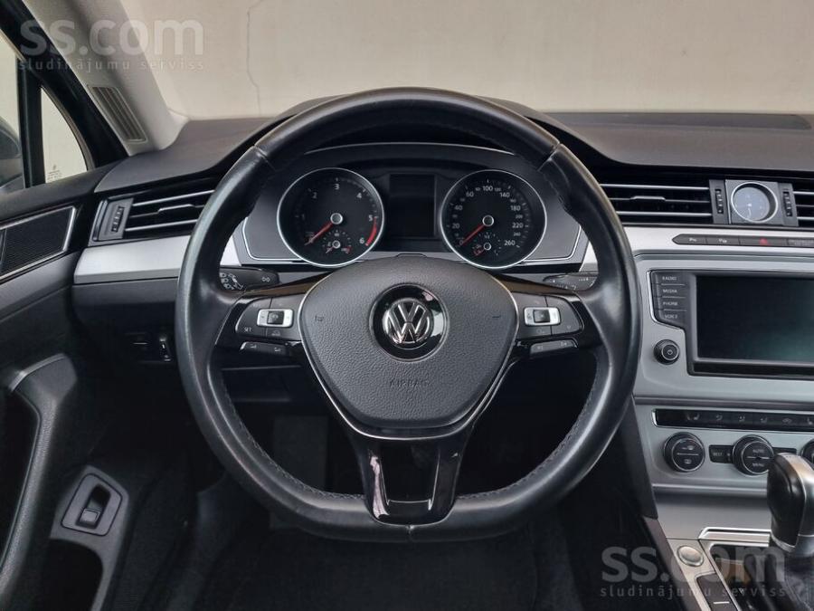 Pelēks Volkswagen Passat B8 2016 Ogre, ar dzinēja tilpumu 2.00 L un nobraukumu 238 tūkst. km par 9450 €, foto 16 vietnē AUTOMOTO.COM.LV