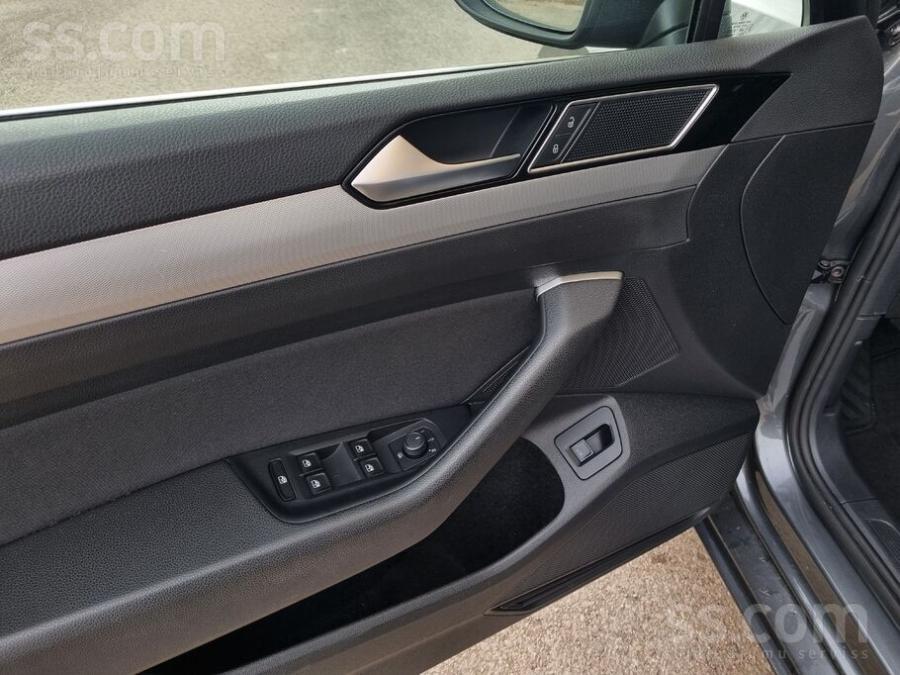 Pelēks Volkswagen Passat B8 2016 Ogre, ar dzinēja tilpumu 2.00 L un nobraukumu 238 tūkst. km par 9450 €, foto 20 vietnē AUTOMOTO.COM.LV
