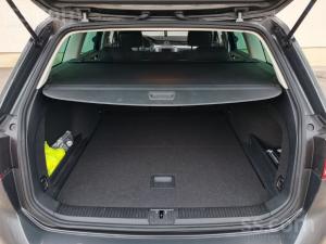 Pelēks Volkswagen Passat B8 2016 Ogre, ar dzinēja tilpumu 2.00 L un nobraukumu 238 tūkst. km par 9450 €, foto 24 vietnē AUTOMOTO.COM.LV