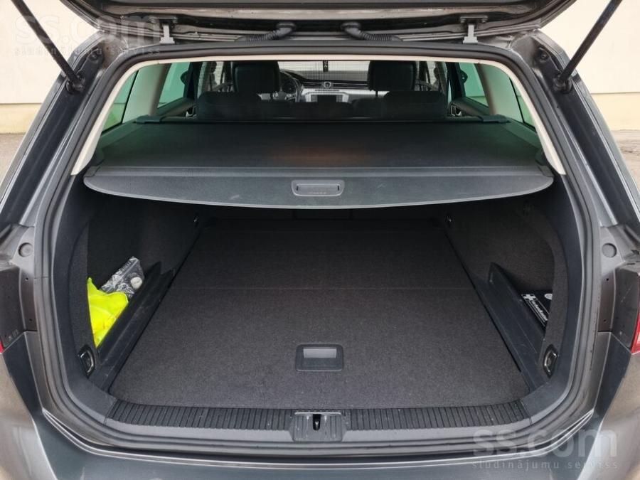Pelēks Volkswagen Passat B8 2016 Ogre, ar dzinēja tilpumu 2.00 L un nobraukumu 238 tūkst. km par 9450 €, foto 24 vietnē AUTOMOTO.COM.LV