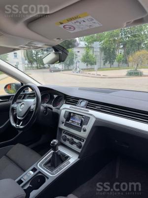 Pelēks Volkswagen Passat B8 2016 Rīga, ar dzinēja tilpumu 2.00 L un nobraukumu 323 tūkst. km par 8000 €, foto 11 vietnē AUTOMOTO.COM.LV