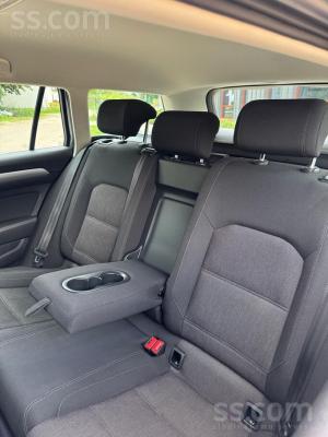 Pelēks Volkswagen Passat B8 2016 Rīga, ar dzinēja tilpumu 2.00 L un nobraukumu 323 tūkst. km par 8000 €, foto 12 vietnē AUTOMOTO.COM.LV