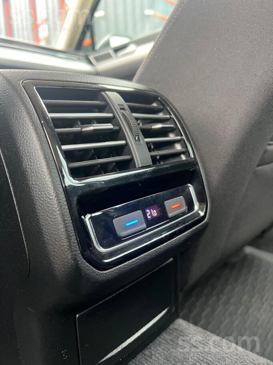 Pelēks Volkswagen Passat B8 2016 Rīga, ar dzinēja tilpumu 2.00 L un nobraukumu 323 tūkst. km par 8000 €, foto 13 vietnē AUTOMOTO.COM.LV