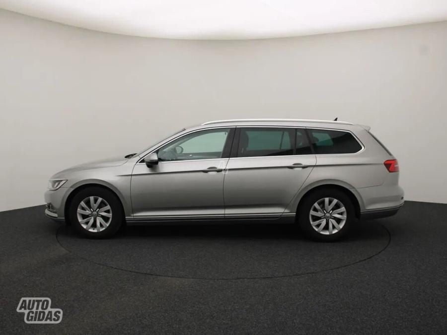 Grey Volkswagen Passat B8 2016 in Vilnius, with an engine capacity of 1.60 L and mileage of 138 thousand km for 11999 €, photo 7 on AUTOMOTO.COM.LV