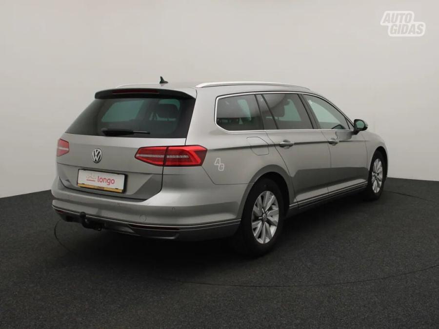 Grey Volkswagen Passat B8 2016 in Vilnius, with an engine capacity of 1.60 L and mileage of 138 thousand km for 11999 €, photo 9 on AUTOMOTO.COM.LV