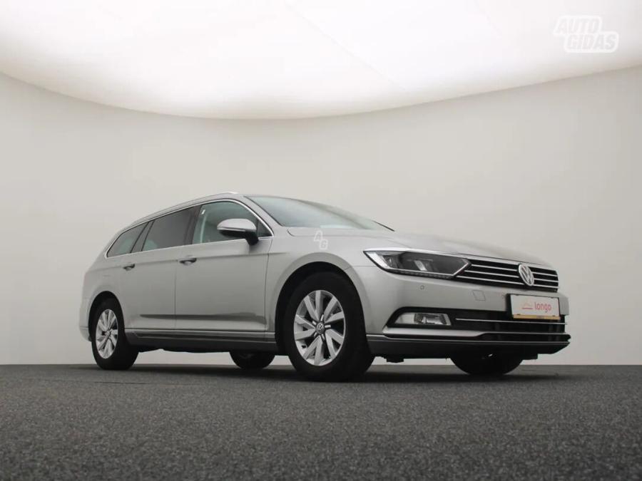 Grey Volkswagen Passat B8 2016 in Vilnius, with an engine capacity of 1.60 L and mileage of 138 thousand km for 11999 €, photo 12 on AUTOMOTO.COM.LV