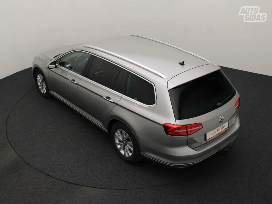 Grey Volkswagen Passat B8 2016 in Vilnius, with an engine capacity of 1.60 L and mileage of 138 thousand km for 11999 €, photo 13 on AUTOMOTO.COM.LV