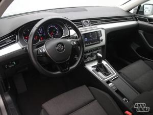 Grey Volkswagen Passat B8 2016 in Vilnius, with an engine capacity of 1.60 L and mileage of 138 thousand km for 11999 €, photo 17 on AUTOMOTO.COM.LV
