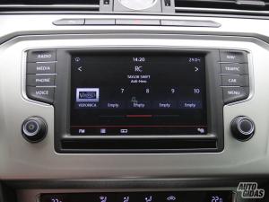 Grey Volkswagen Passat B8 2016 in Vilnius, with an engine capacity of 1.60 L and mileage of 138 thousand km for 11999 €, photo 23 on AUTOMOTO.COM.LV