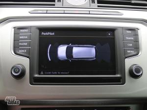 Grey Volkswagen Passat B8 2016 in Vilnius, with an engine capacity of 1.60 L and mileage of 138 thousand km for 11999 €, photo 26 on AUTOMOTO.COM.LV