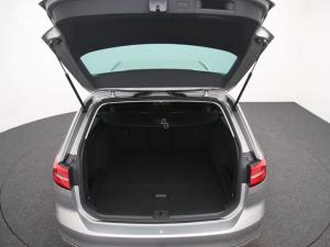 Grey Volkswagen Passat B8 2016 in Vilnius, with an engine capacity of 1.60 L and mileage of 138 thousand km for 11999 €, photo 33 on AUTOMOTO.COM.LV