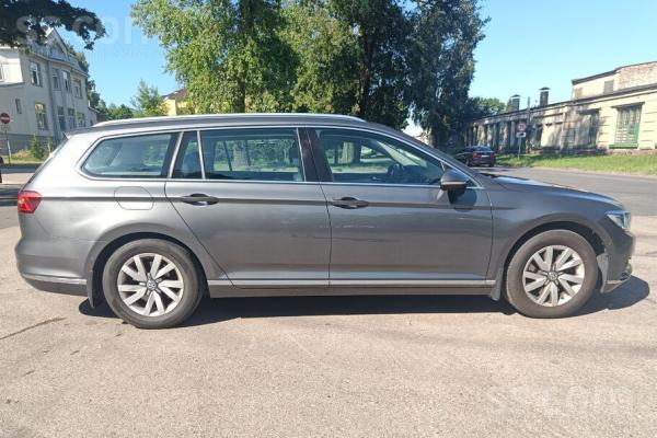 Pelēks Volkswagen Passat B8 2016 Rīga, ar dzinēja tilpumu 2.00 L un nobraukumu 246 tūkst. km par 10350 €, foto 4 vietnē AUTOMOTO.COM.LV